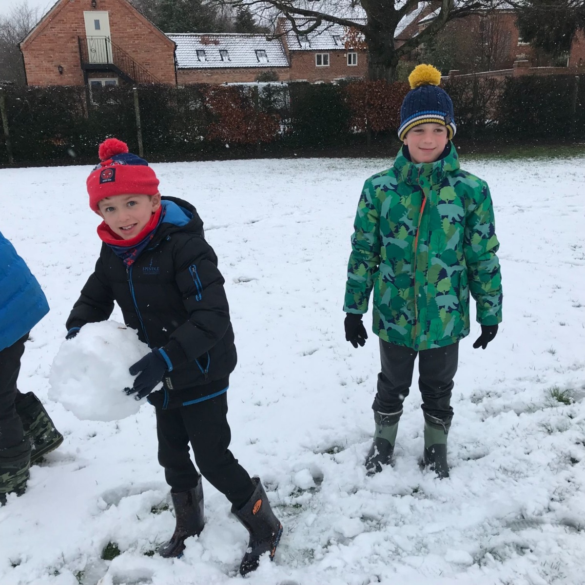 Halam C of E Primary School - Snow exploration